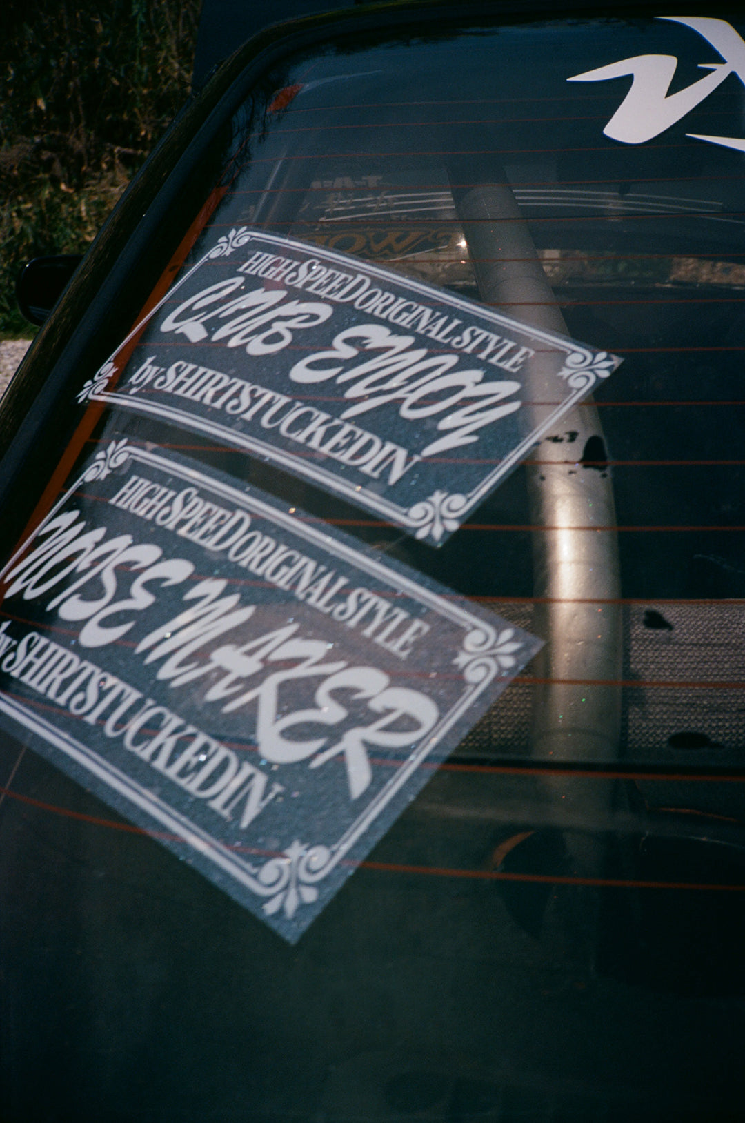 SHIRTSTUCKEDIN NOISE MAKER SPARKLE STICKER – shirtstuckedin